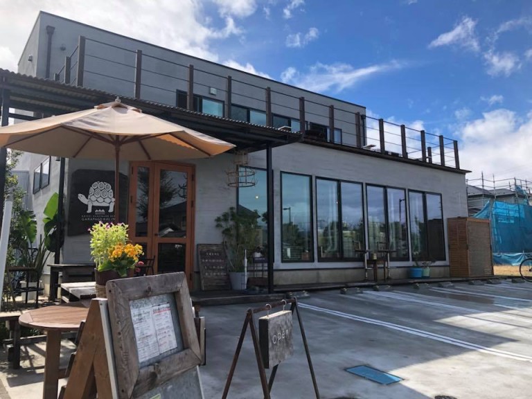 【満月の夜にだけ開くのです。満月・宮酒ワインバー】ガラパゴレーシングにて移動満月！ – 宮川酒店